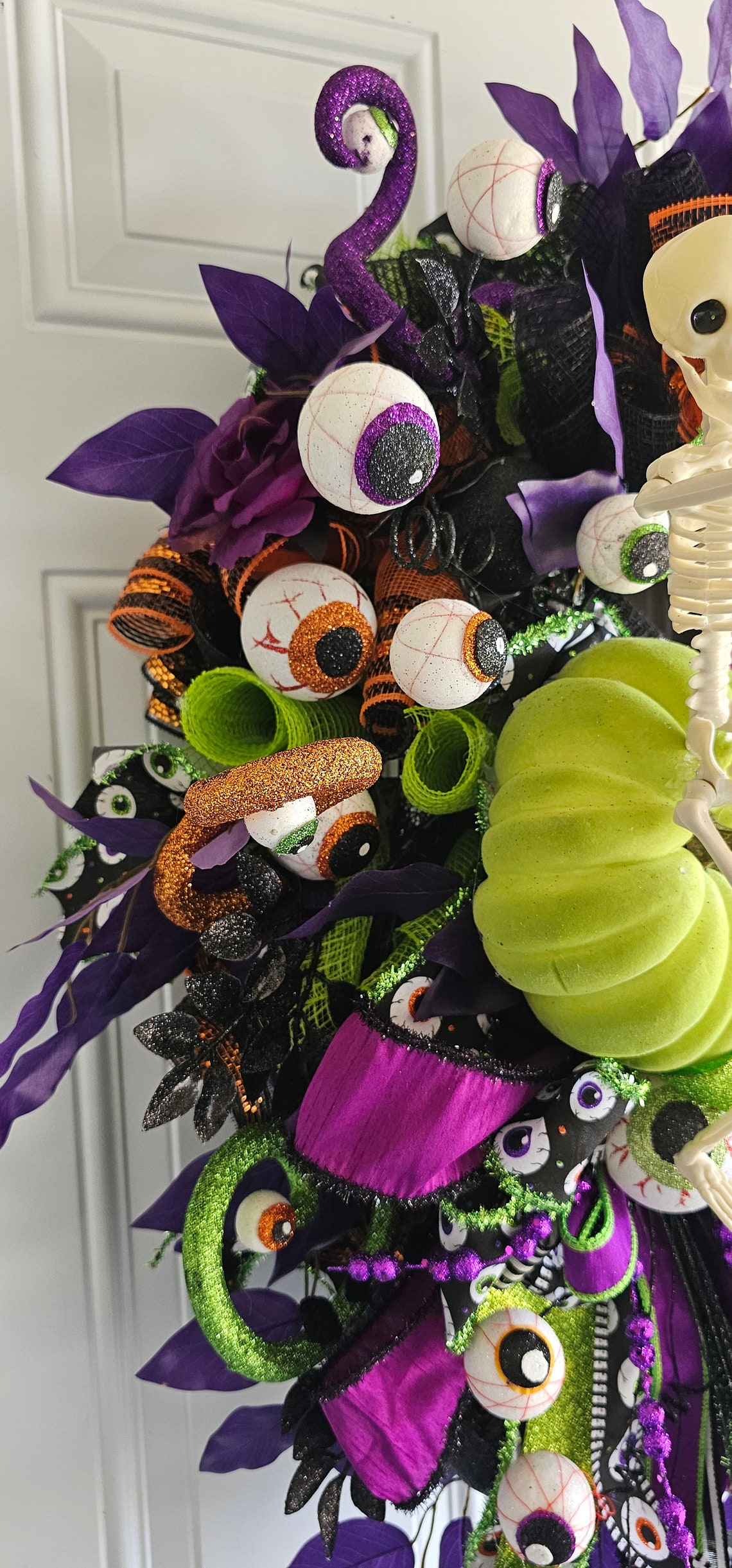 Eyeball Halloween Wreath, Spooky Skeleton Decor, Purple Green Front ...
