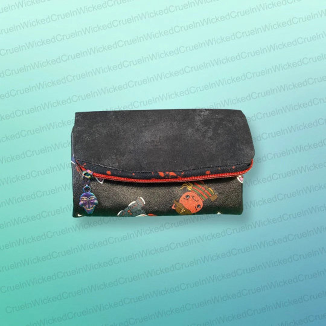 Pennywise Wallet || Handmade Horror Theme Wallet || Tri-fold Phone ...