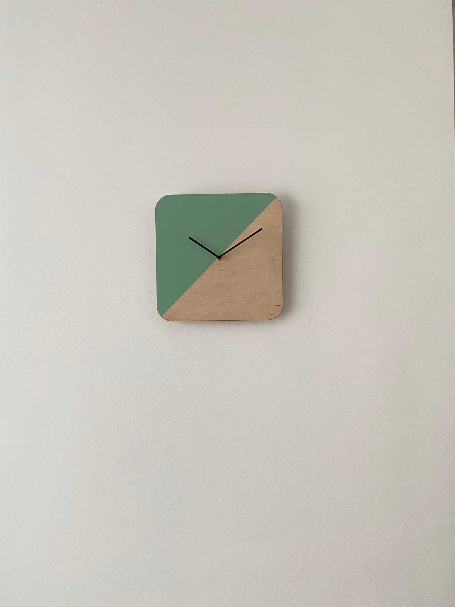 Mint Colourful Wall Clock, Colourful Wall Clock, Perfect Gift for Home ...