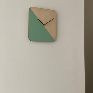 Unique Mint Color Wall Clock, Eye Catching Colourful Wall Clock ...