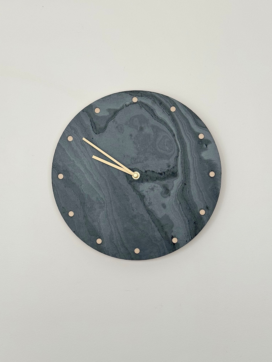Unique Dotted Slate Veneer Wall Clock, Round Wall Clock With Dots , Eye ...