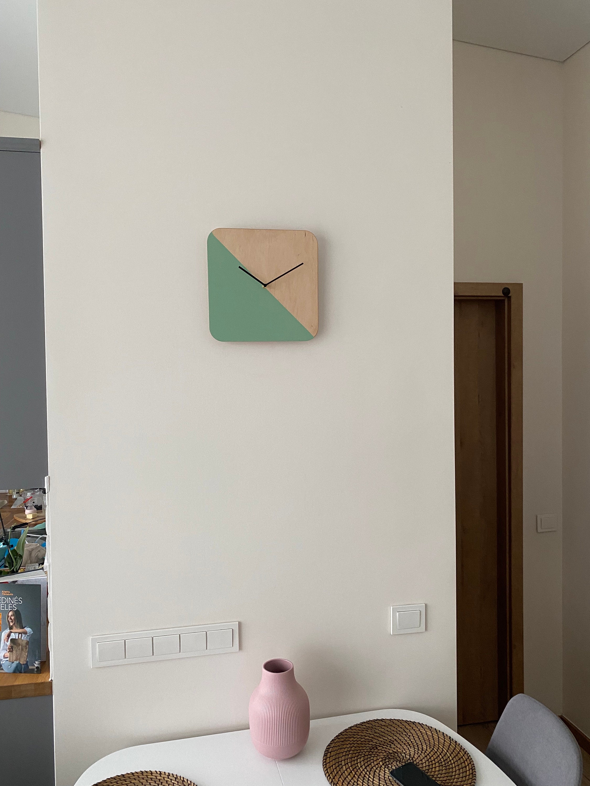 Unique Mint Color Wall Clock, Eye Catching Colourful Wall Clock ...