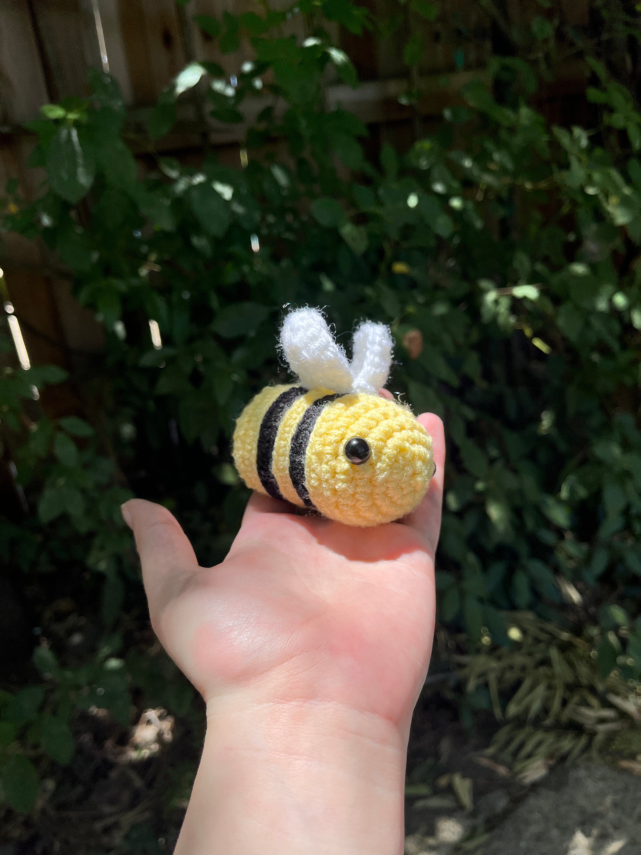Bumblebee Amigurumi Crochet Pattern- Mini Sitting Bumblebee Beginner ...
