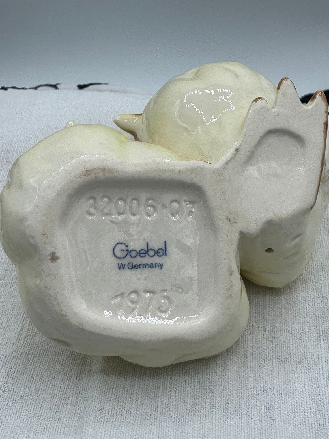 Vintage Goebel Yellow Chicks Figurine 3200607 West Germany Vintage Made ...