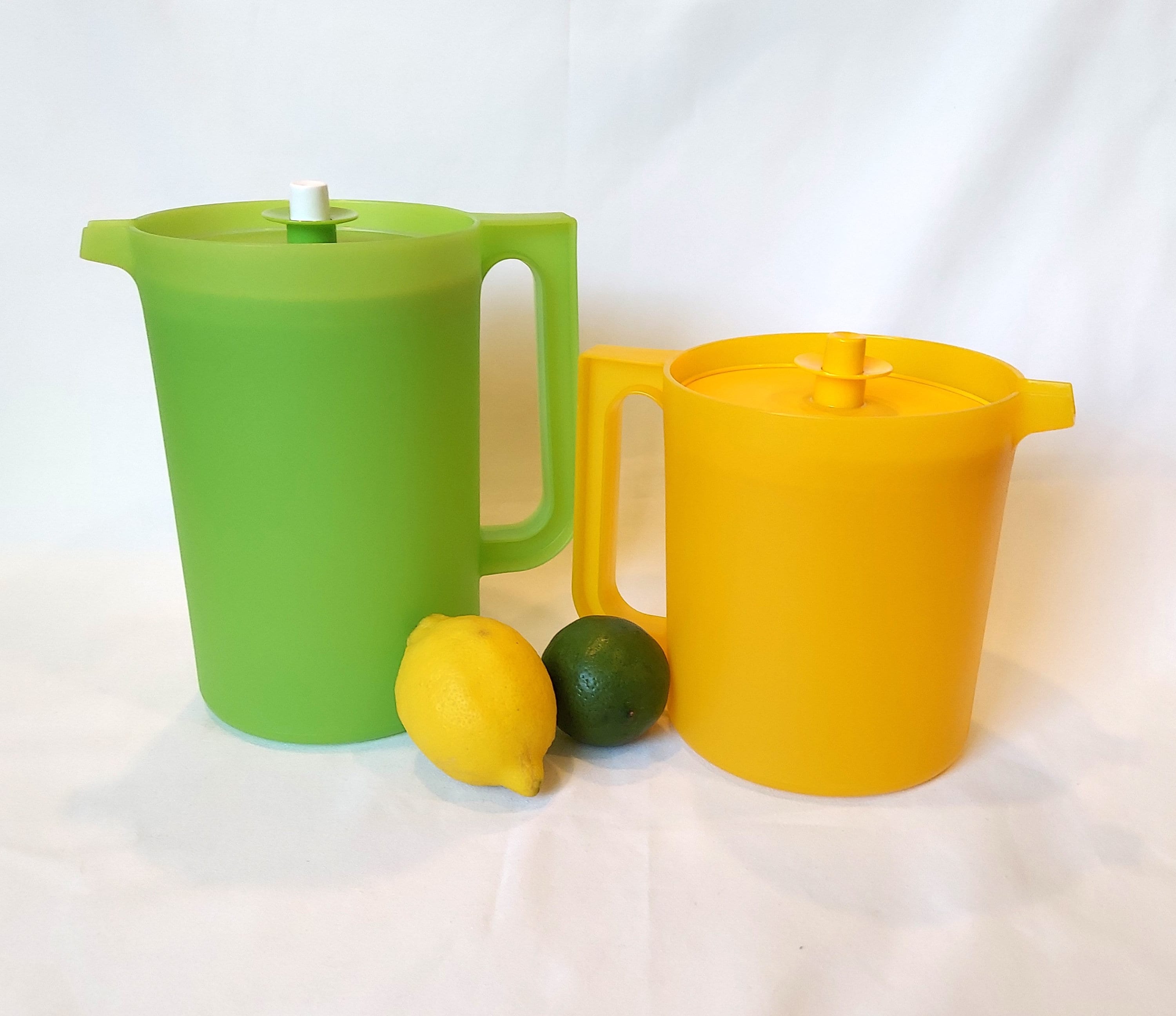 VTG Tupperware Pitchers Set of 2 Bright Lemon and Lime - Etsy