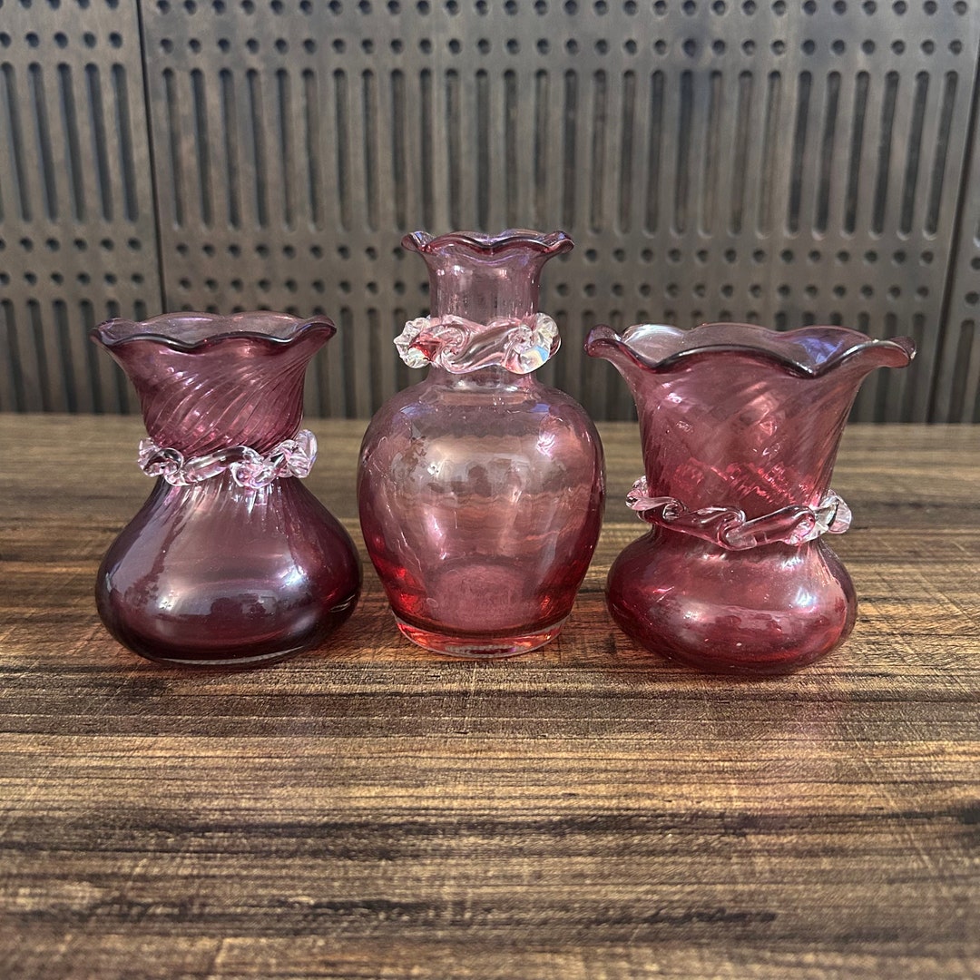 Vintage Pilgrim Glass Cranberry Vase Set of 3 - Etsy