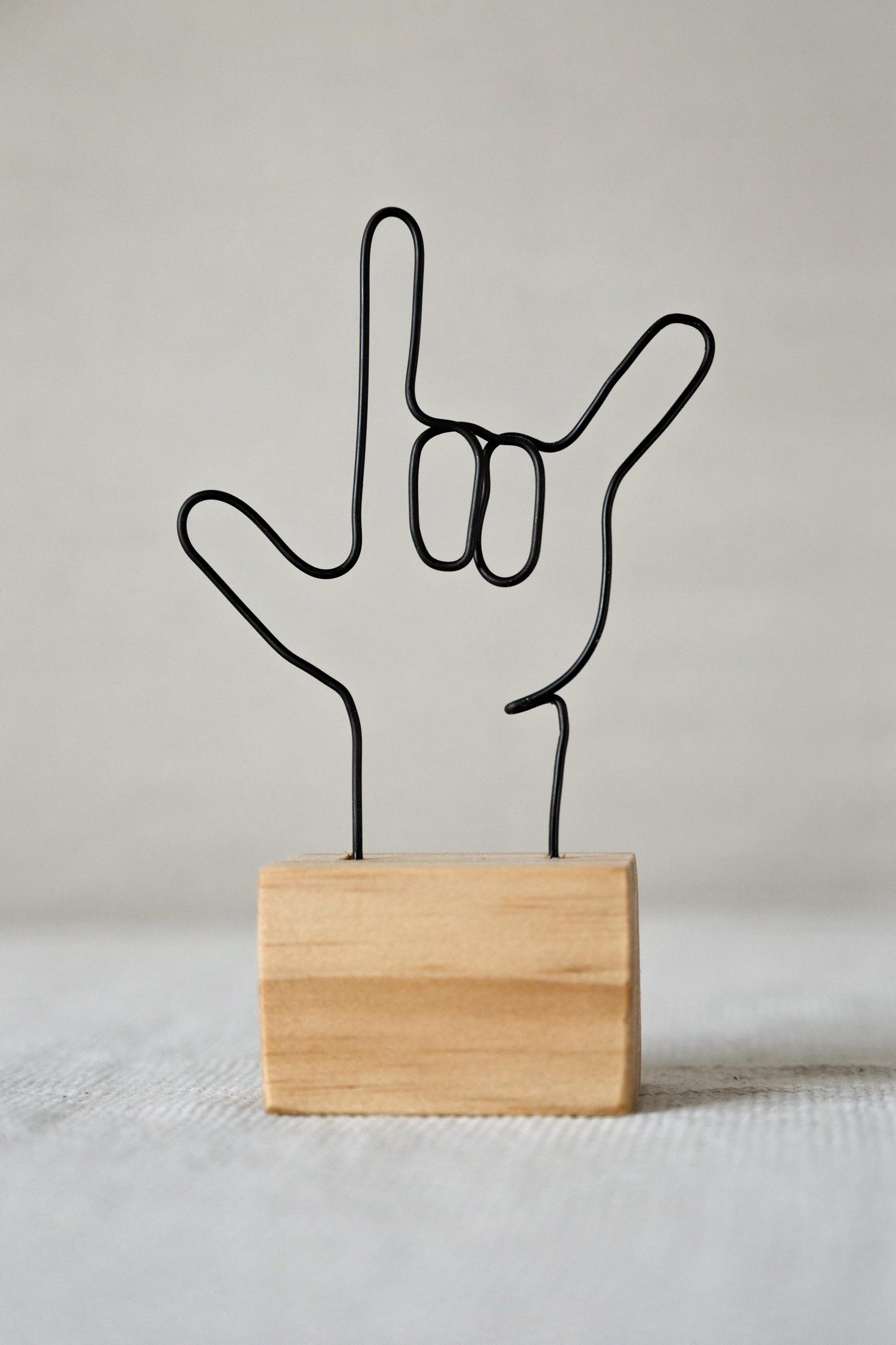 Wire ILY Hand Sign: ASL Sculpture, Home Decor - Etsy
