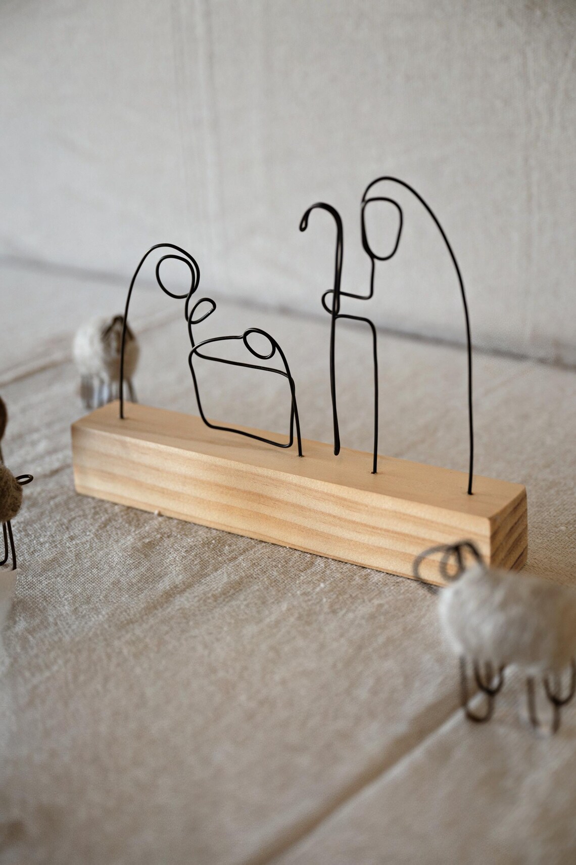 Minimalist Wire Nativity Sculpture: Unique Christmas Decor - Etsy