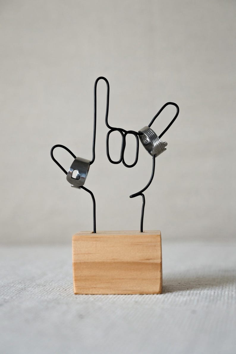 Wire ILY Hand Sign: ASL Sculpture, Home Decor - Etsy