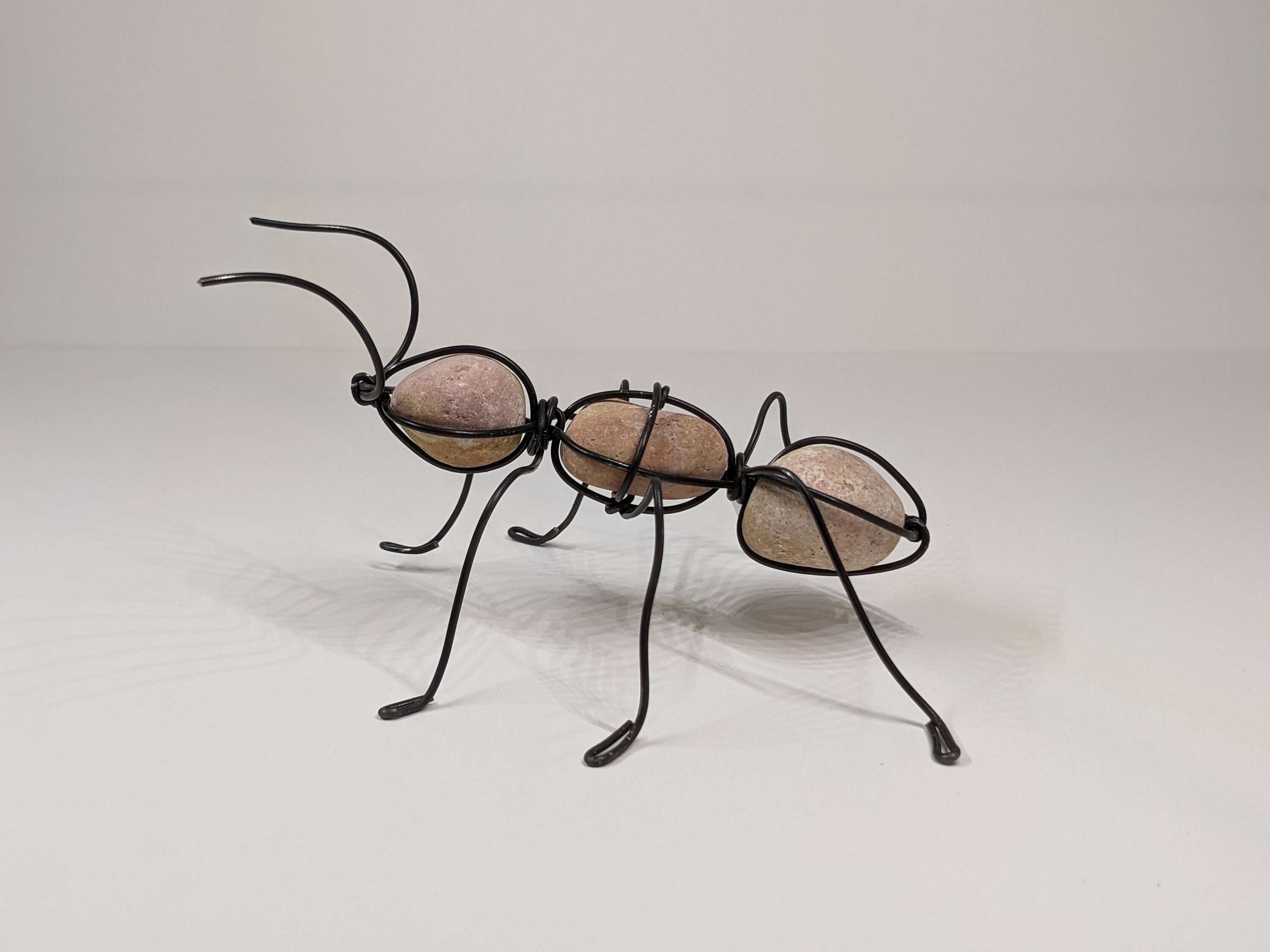 Wire Rock Ant Order Now Arrive by Christmas Garden Decoration Rock Art ...