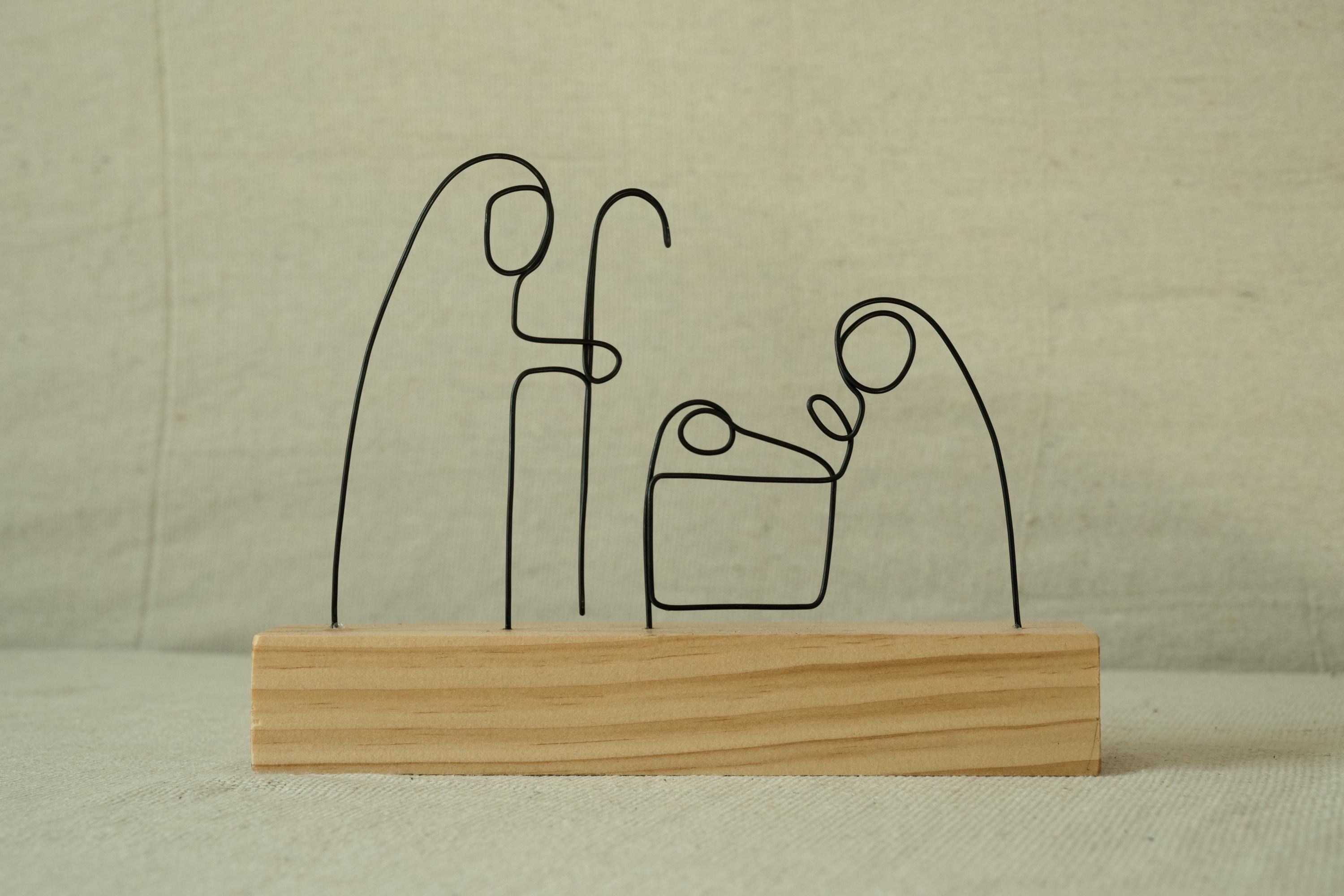 Minimalist Wire Nativity Sculpture: Unique Christmas Decor - Etsy