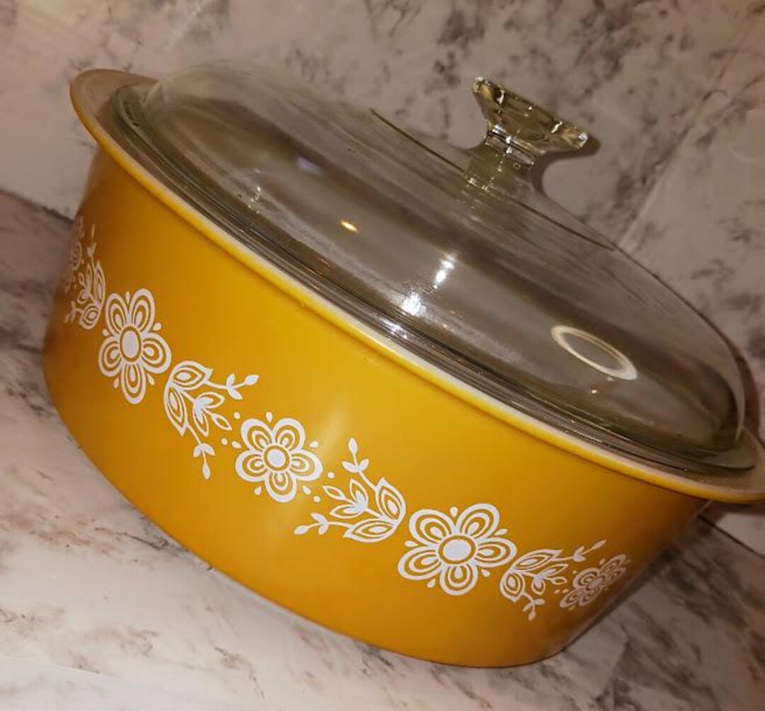 Vintage PYREX Butterfly Gold BIG BERTHA Casserole Baker 664 W/ Lid 4 ...
