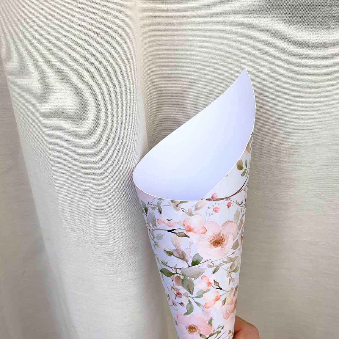 Cône de confettis mariage pour lancer de pétales, cône en papier rose ...