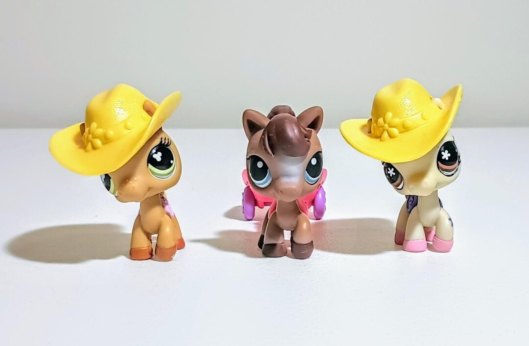 Littlest Pet Shop - LPS - LPS Horse Set - Toy Collector - LPS Barrel ...