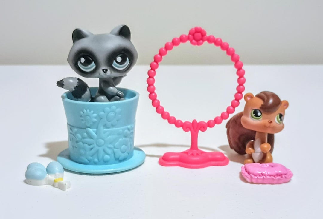 Littlest Pet Shop Squirrel and Raccoon Circus Prop Lot Littlest Pet ...