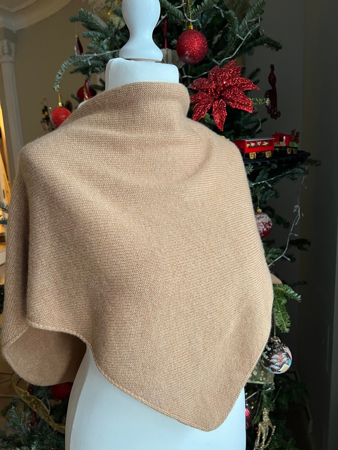 Elegant Triangle Design Pure Cashmere Shawl Perfect Gift for - Etsy