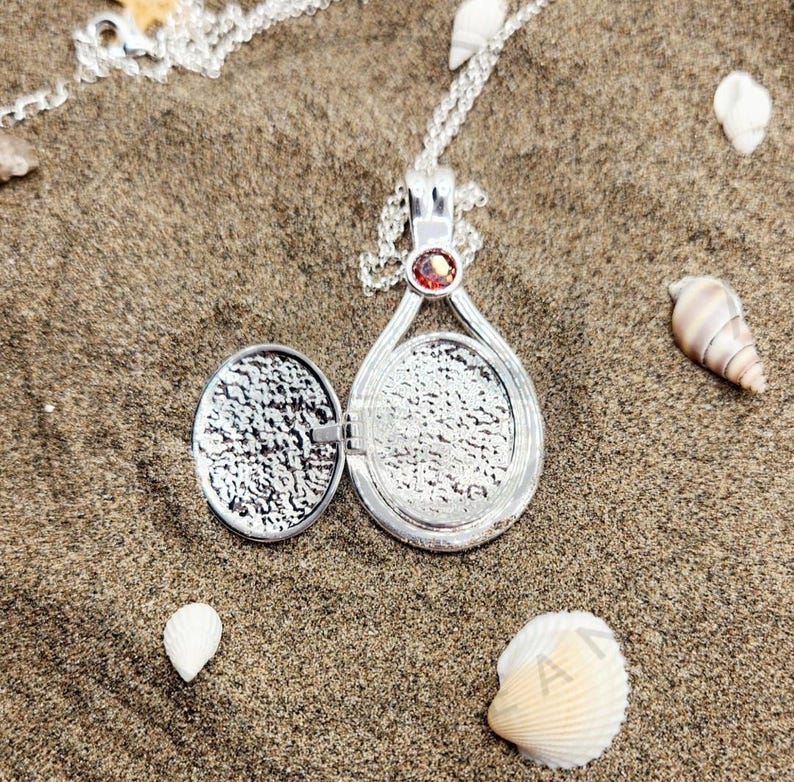 Real H2O Locket Just Add Water Photo Picture Oval Round Locket Engraved ...