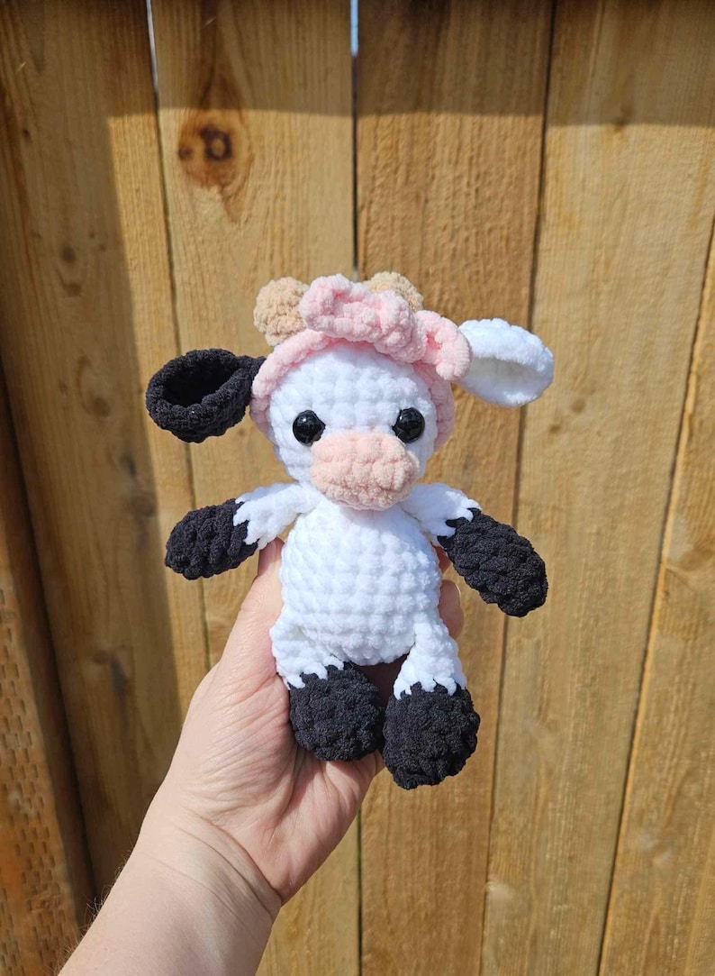Moomoo the Cow | Amigurumi Cow Pattern, Low Sew, Crochet Pattern ...
