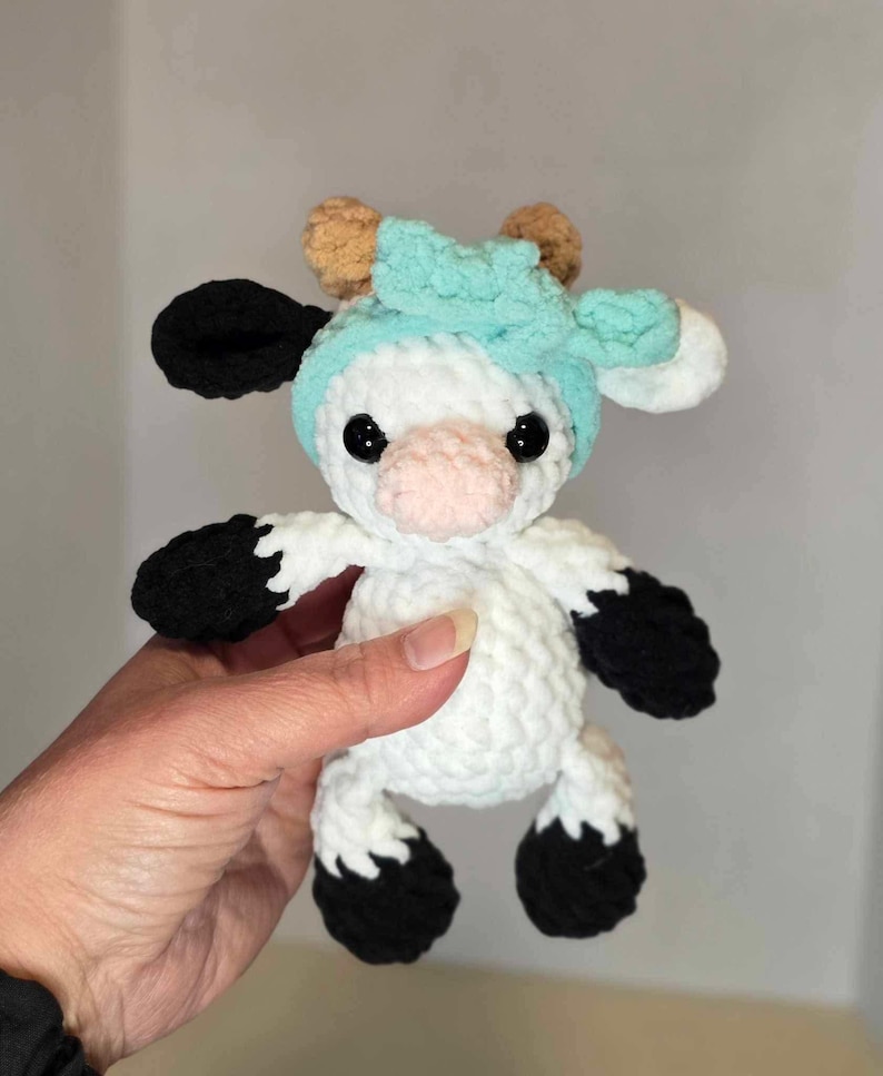 Moomoo the Cow | Amigurumi Cow Pattern, Low Sew, Crochet Pattern ...