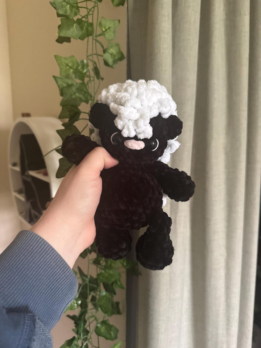 Stinker the Skunk | Amigurumi Skunk Pattern, Low Sew, Crochet Pattern ...