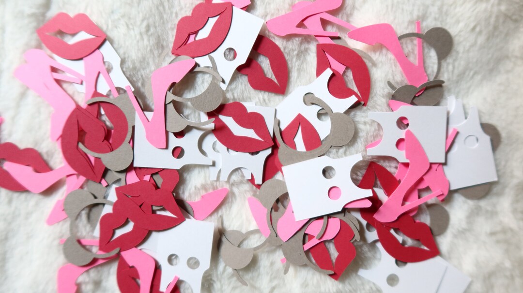 Mean Girls Table Confetti / Burn Book / October 3rd / so Fetch / Mean ...
