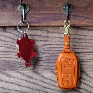 Toyota Prius 2023 2024 Key Fob Cover, Toyota Prius Smart Remote Key ...