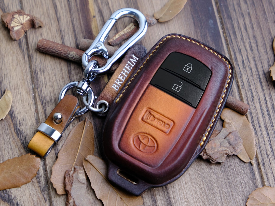 Toyota Corolla Cross Key Fob Cover (patina), Handcarft Leather Key Case ...