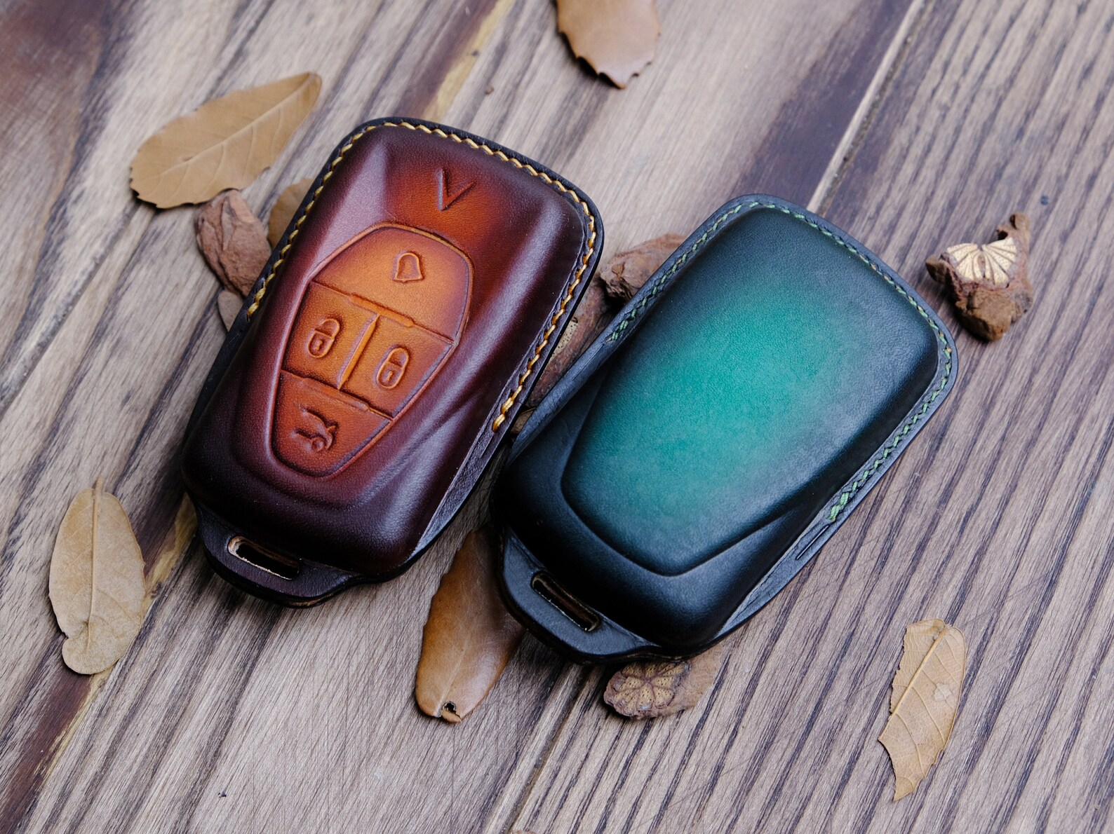 Vinfast VF8 Key Fob Cover, Personalized Leather for Vinfast VF6 VF7 VF8 ...