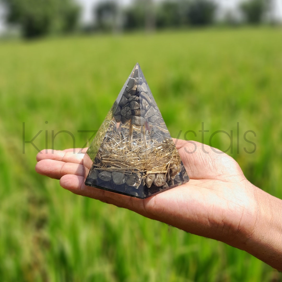 1 PCS Pyrite Chips Pyramid Money Wealth Stone Wellness and - Etsy UK