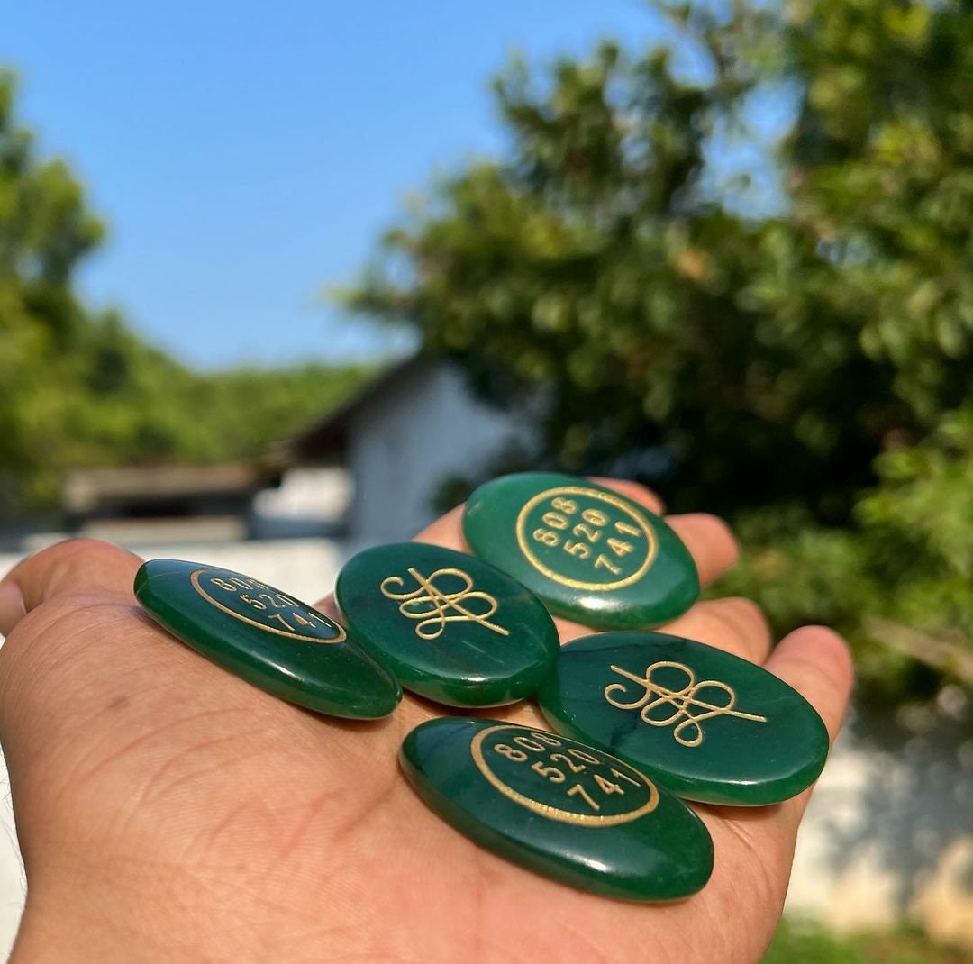 Green Jade Oval Shape Zibu Symbol Wealth Talisman to Attract - Etsy