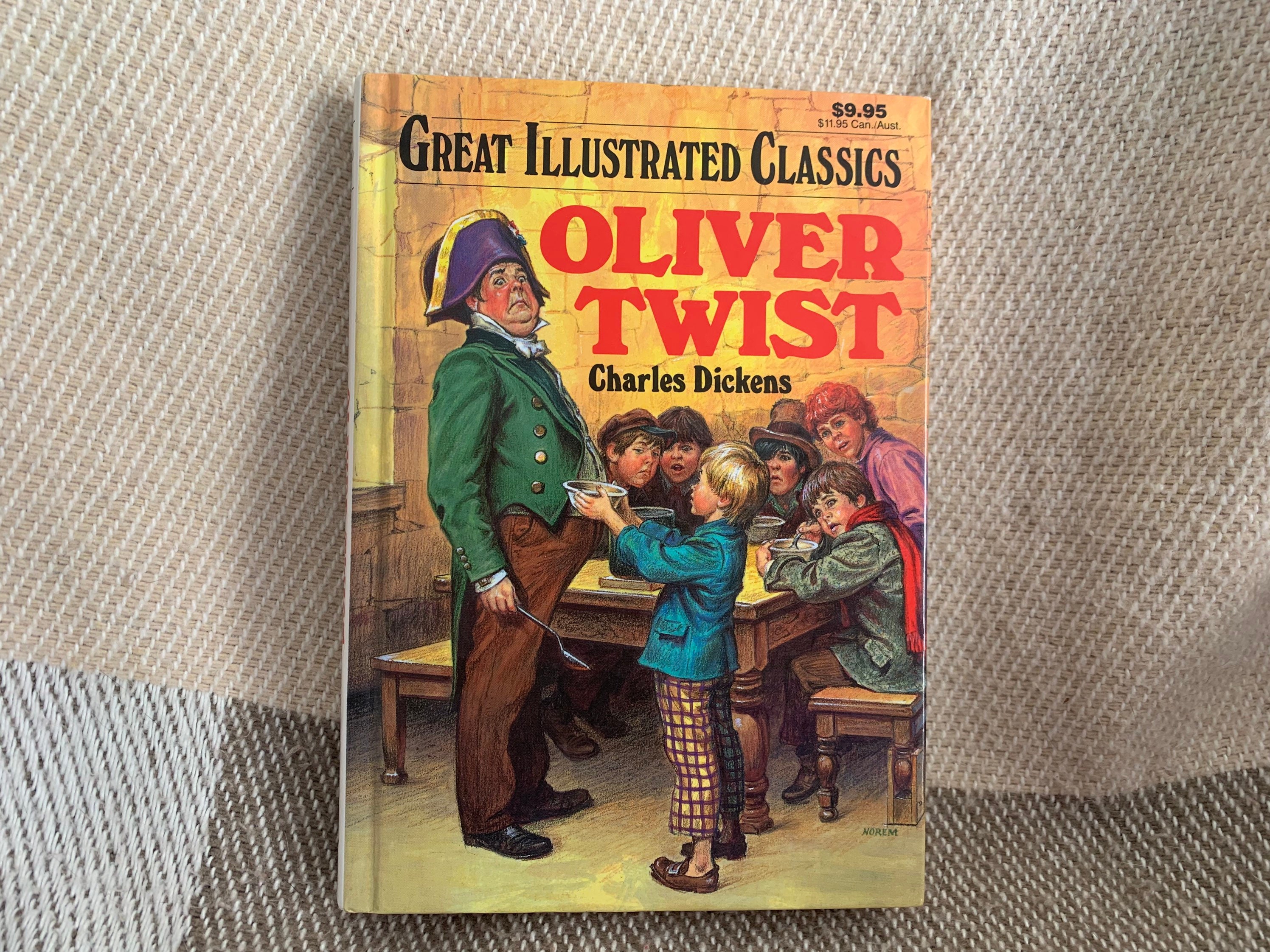Great Illustrated Classics: Oliver Twist by Charles Dickens - Etsy Great Illustrated Classics: Oliver Twist by Charles Dickens - Etsy