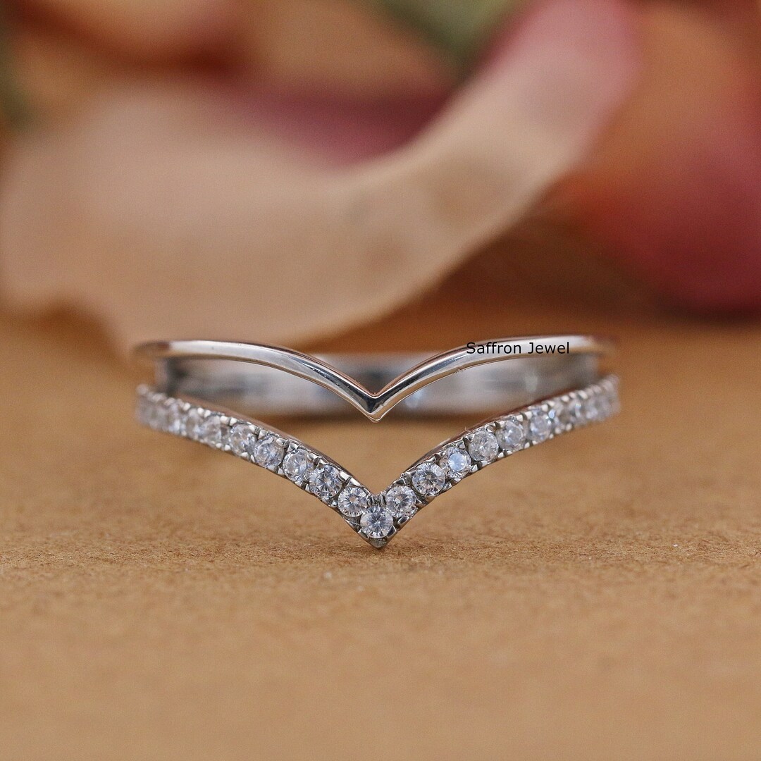 Split-shank Wedding Ring Double V Shape Round, Round Colorless ...
