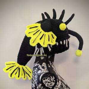 Anglerfish Beanie Crochet Pattern - Etsy Canada
