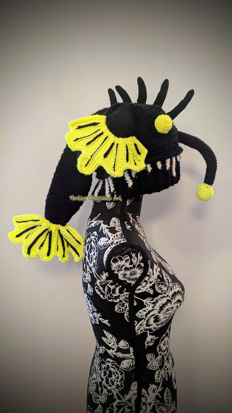 Anglerfish Beanie Crochet Pattern - Etsy Canada