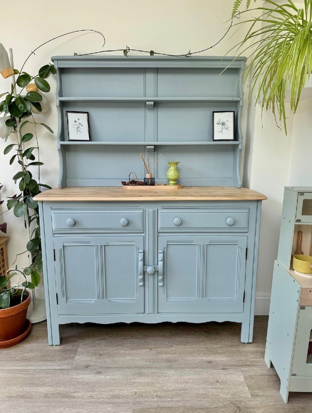 Welsh Dresser – Elegant Storage With Heritage Style - Etsy UK