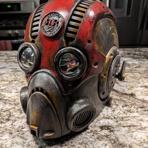 Nuka Cola/ Red Rocket Fallout Mask - Etsy