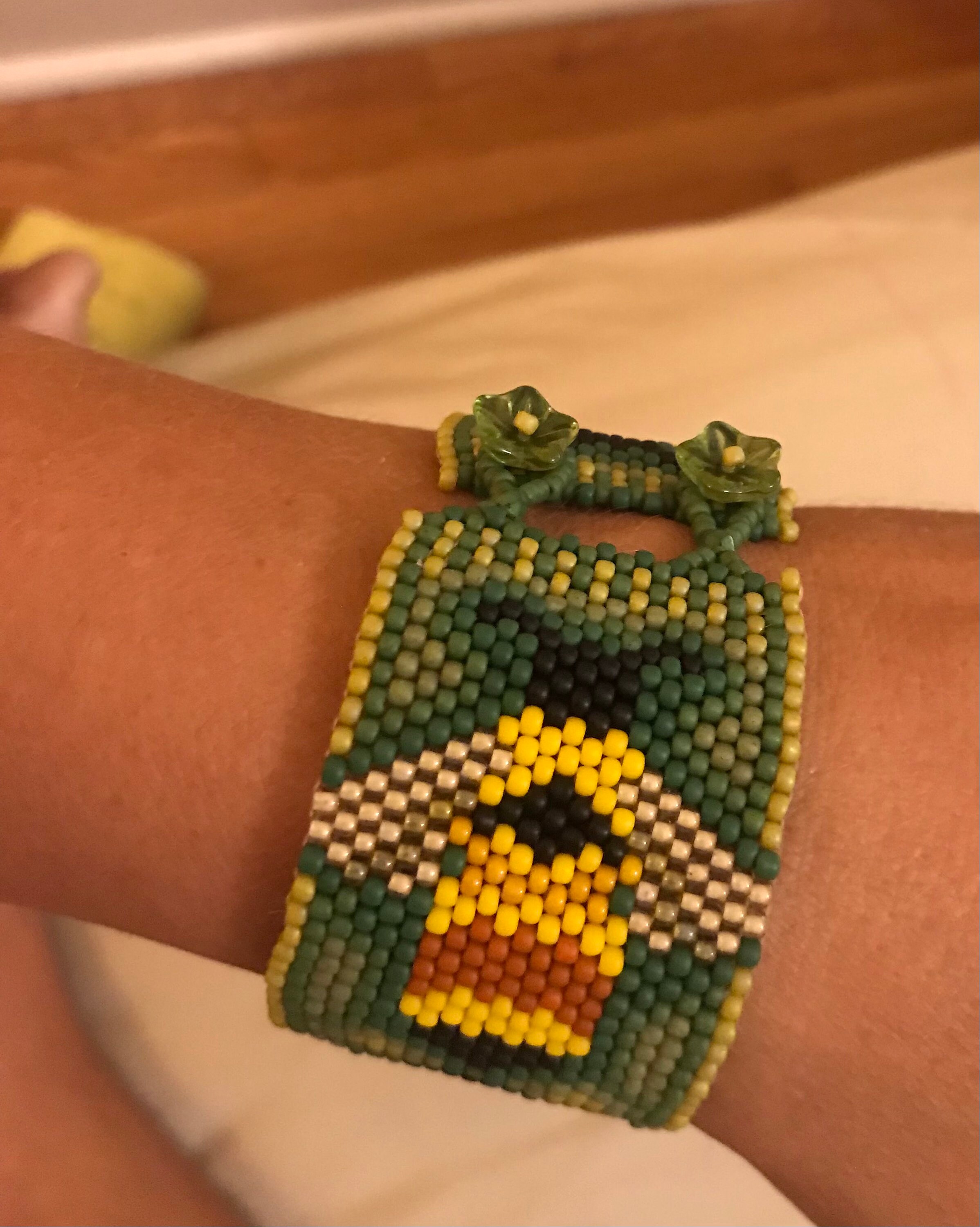 Native Bumblebee Seed Bracelet, Seed Beads in Peyote Stitch -MADE TO ...