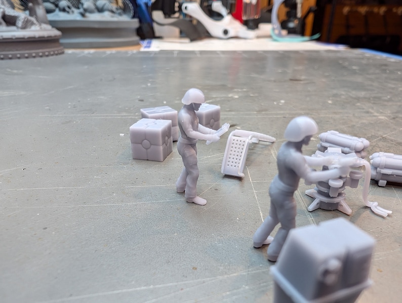 Ground Crew and Gonk Droid With Scatter and Ladder - 1/72 Scale - Etsy