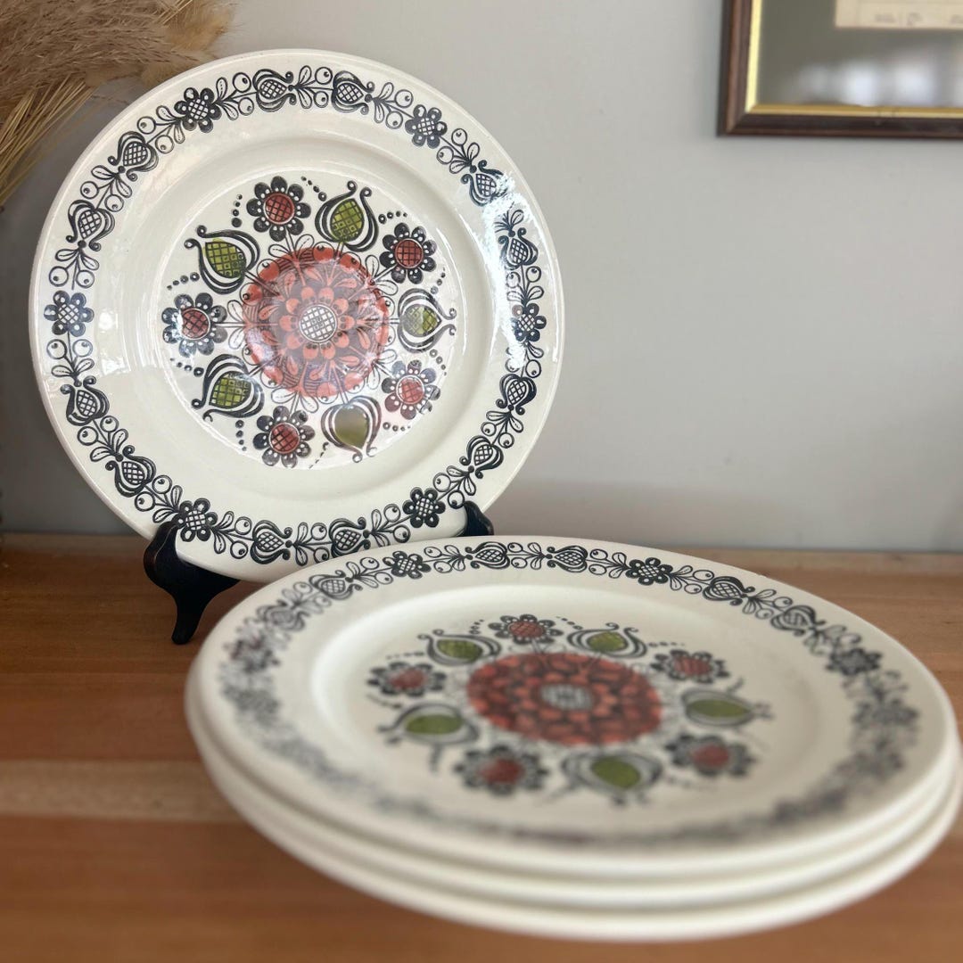 Set of 4 Broadhurst Romany Dinner Plates | Large Plates Retro Dinner ...