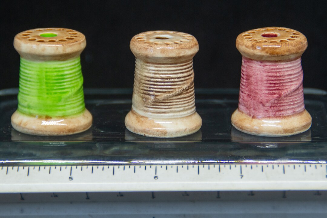 Spool of Thread Collectible Thimble Set of 3 - Etsy