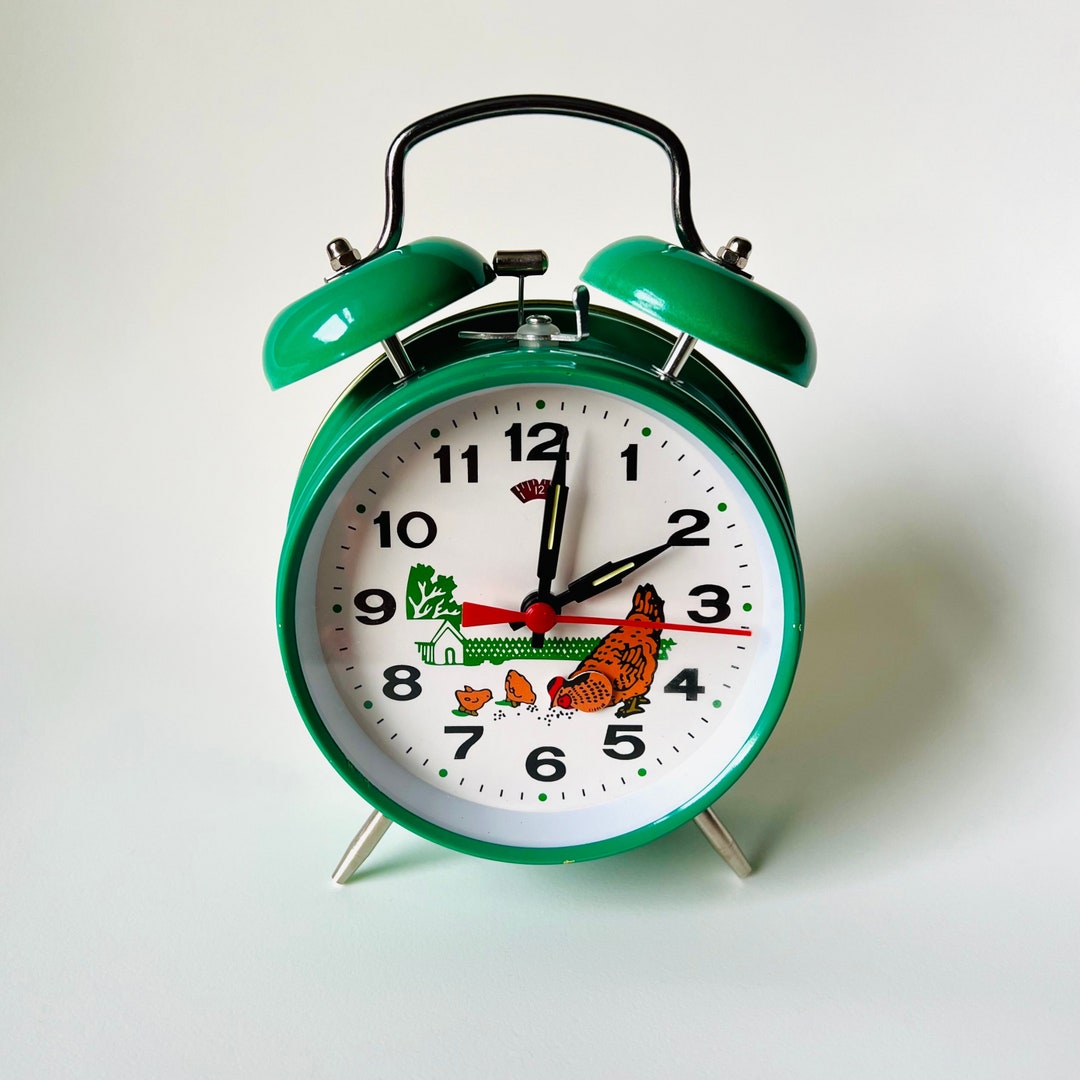 Rewinding Clock, Vintage Style Green Emerald Pecking Chicken Hen Alarm ...