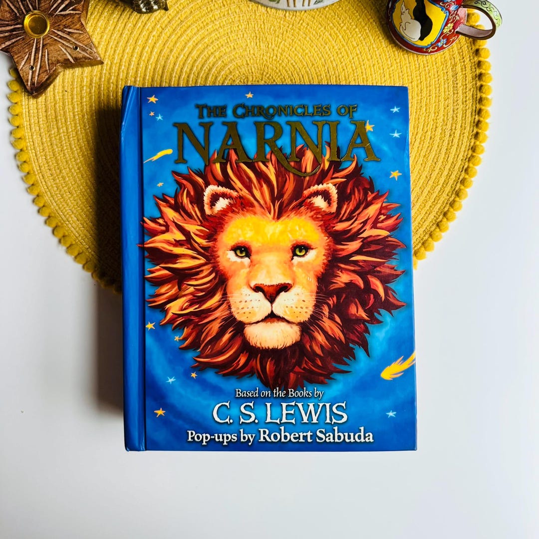 The Chronicles of Narnia Pop-up Book, Based on the Books by C. S. Lewis ...