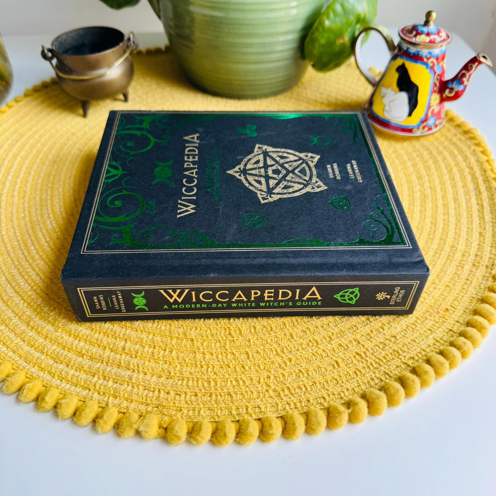 Wiccapedia: A Modern-day White Witch's Guide Book, Rituals Witchcraft ...
