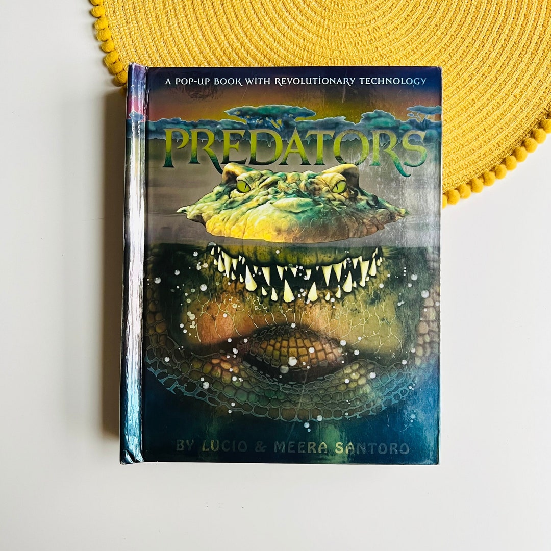 Predators : A Pop-up Book With Revolutionary Technology, Terrifying ...