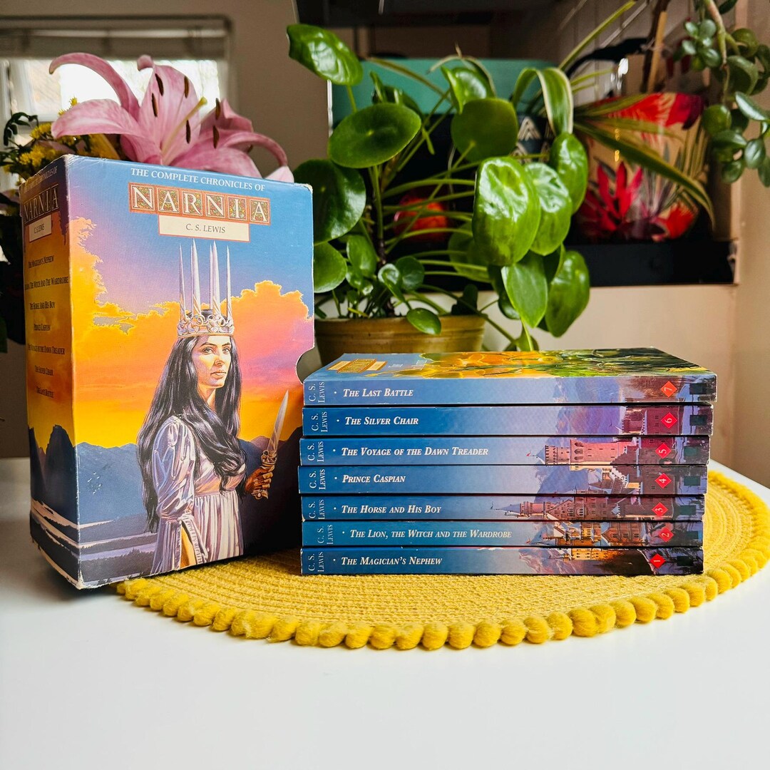 The Complete Box of Chronicles of Narnia by C. S. Lewis, Diamond Books ...