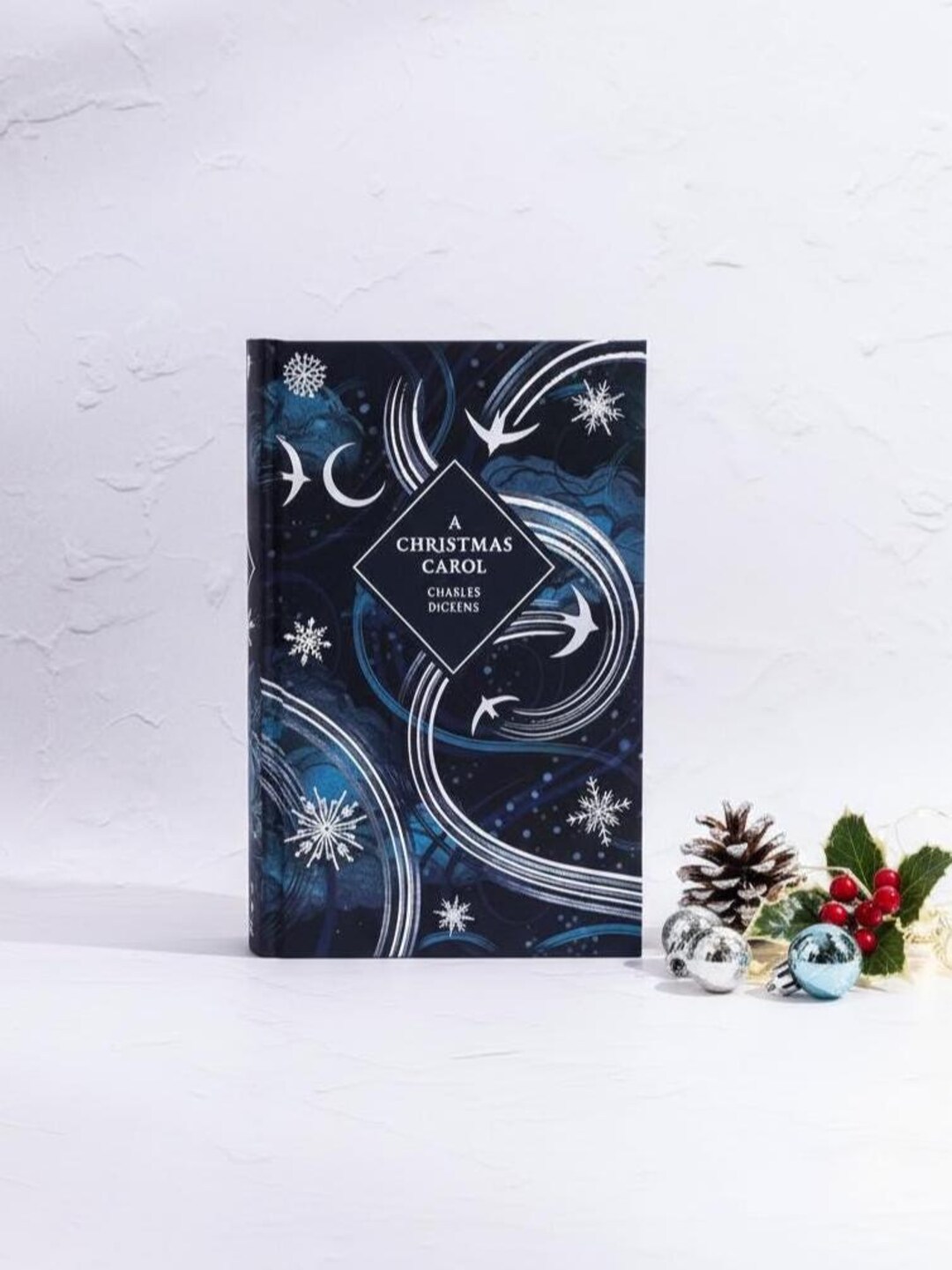 A Christmas Carol by Charles Dickens, Vintage Collector's Classics ...