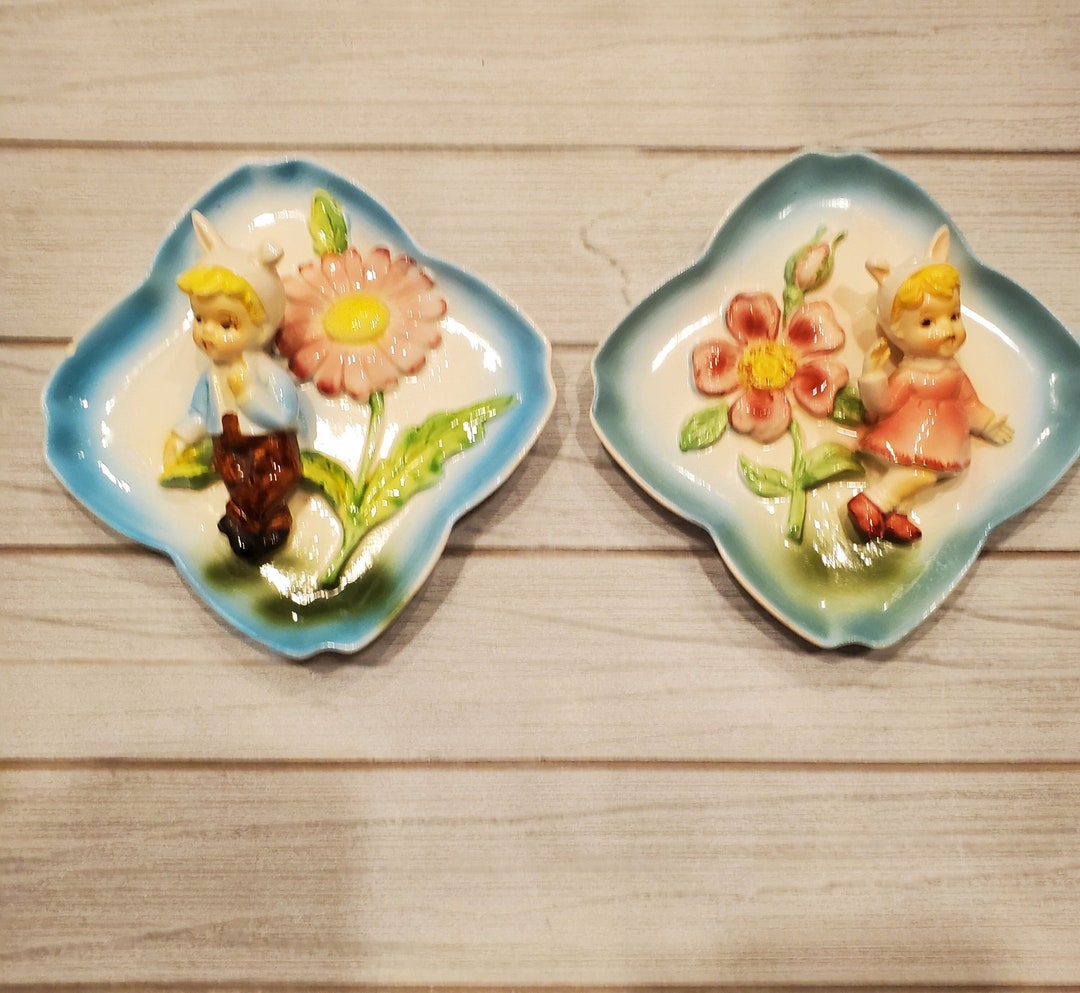 Vintage ESD Girl and Boy Bunny Wall Plaque. She Has a Repair on Her ...