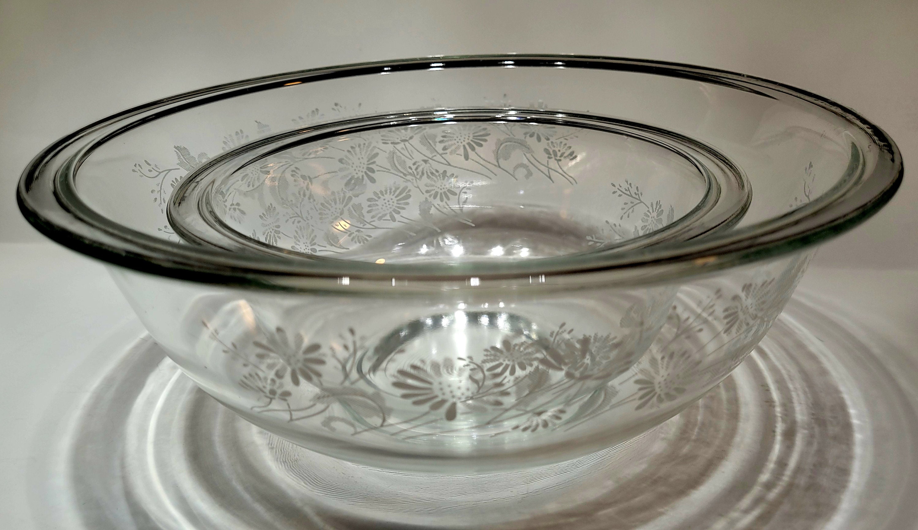 Pyrex Colonial Mist White Daisy Pattern Set of 2 Nesting Bowls , Mid ...