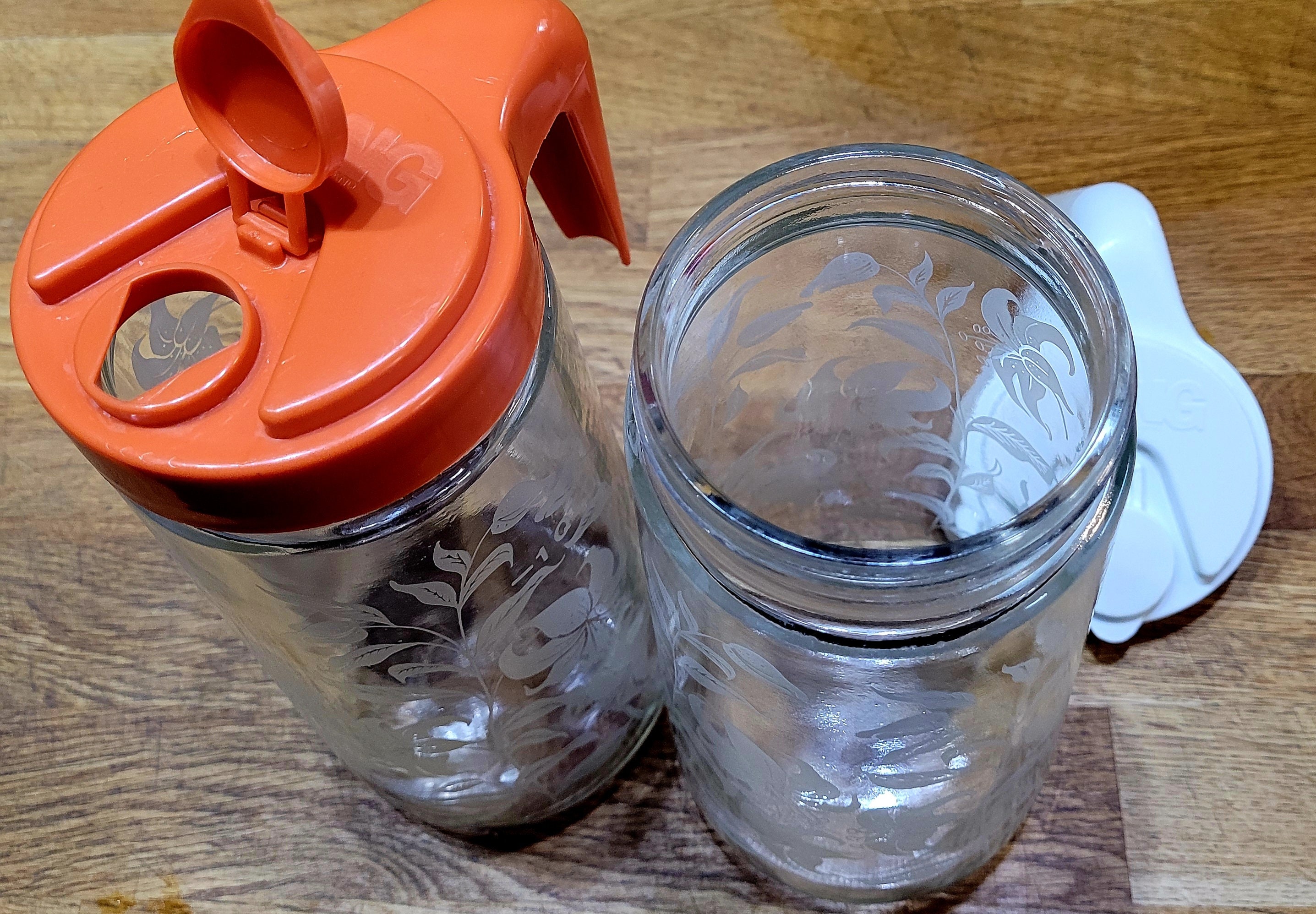 Vintage Tang Juice Pitcher/decanter , One With White Lid and One With ...