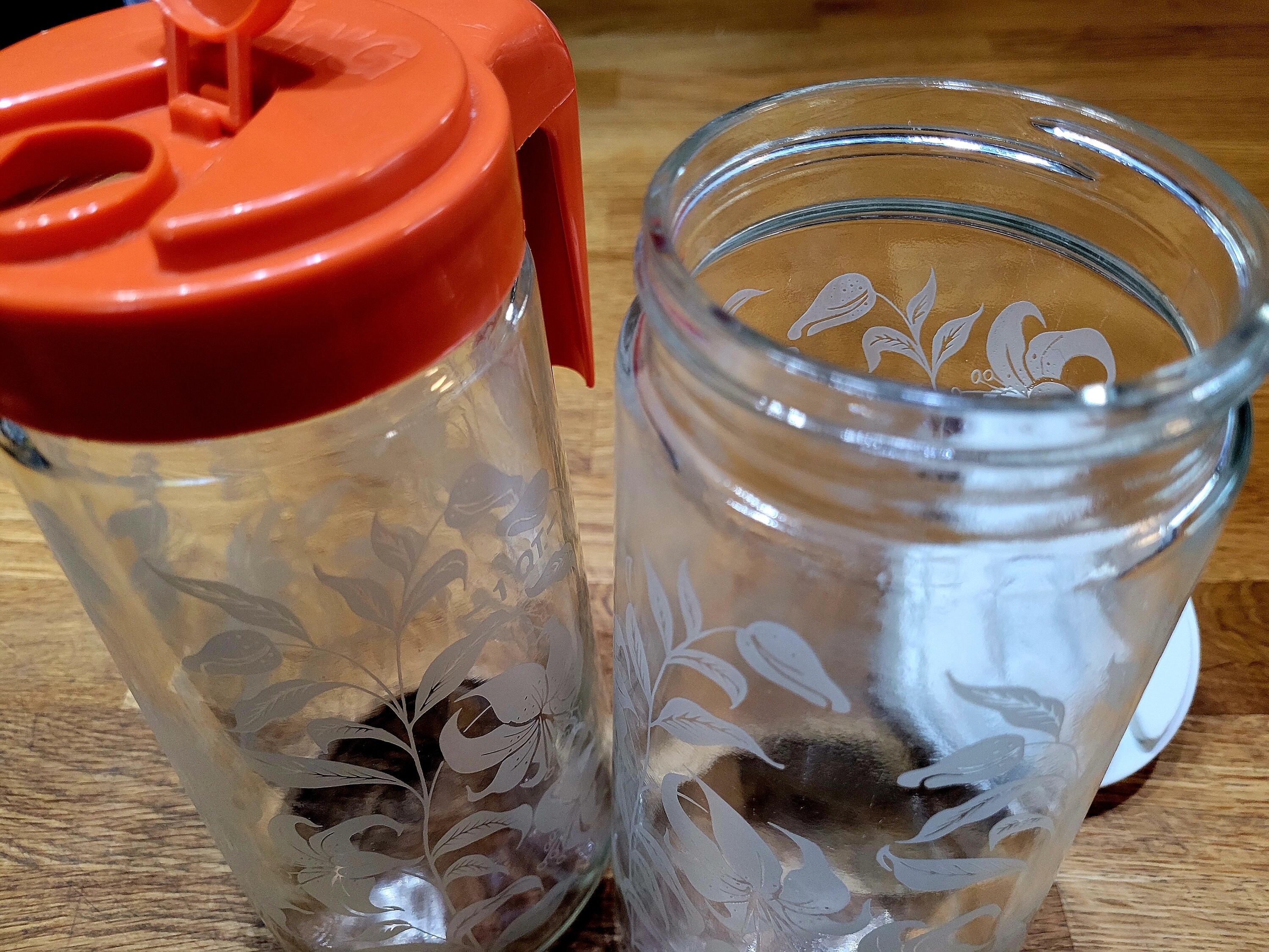 Vintage Tang Juice Pitcher/decanter , One With White Lid and One With ...